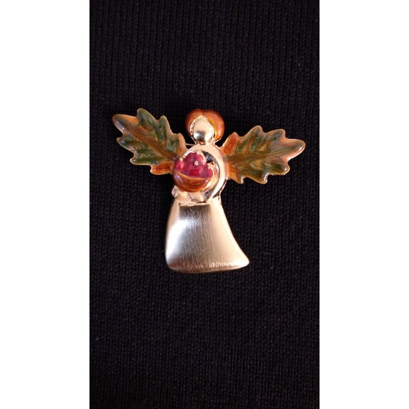 TC | Jewelry | Tc Signed Vintage 98s Gold Tone Angel Brooch Pin With ...